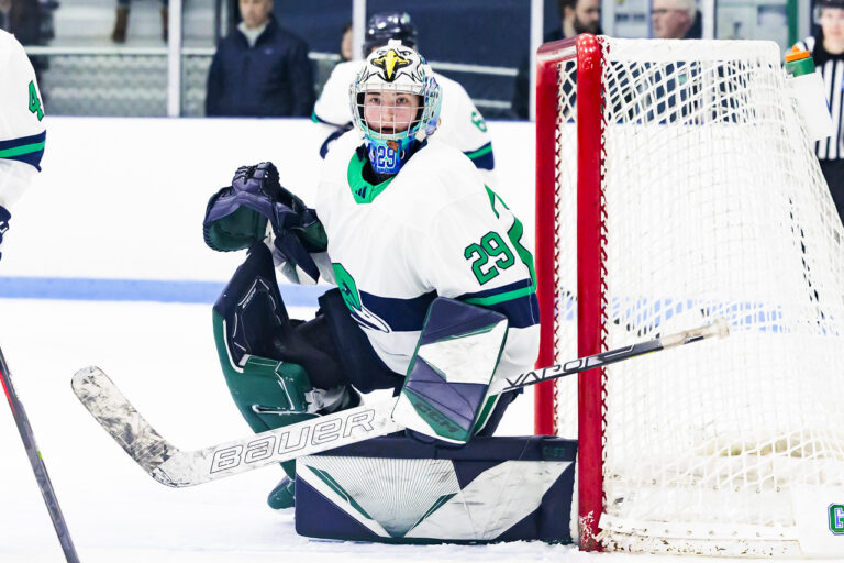 Women's Hockey Overview - Neutral Zone